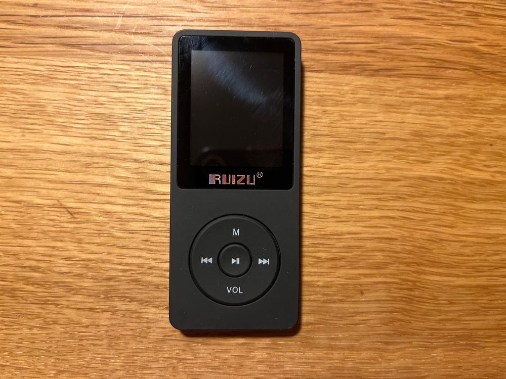 Original RUIZU X02 MP3 Player mit 8GB Speicher (Gebraucht) in für CHF ...