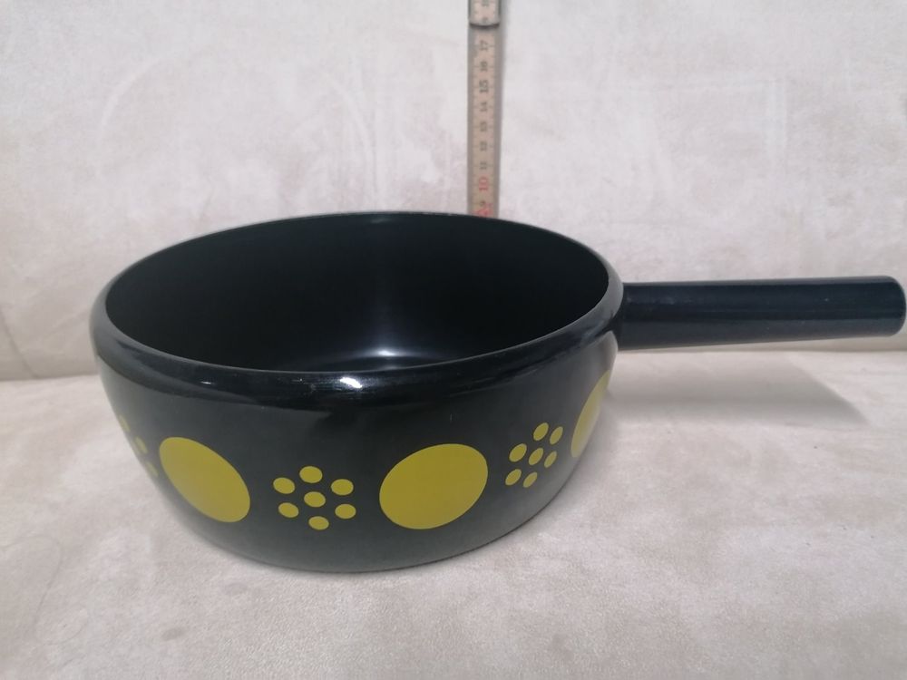 Caquelon à fondue vintage (Gebraucht) in Lignières für CHF 5 – mit ...