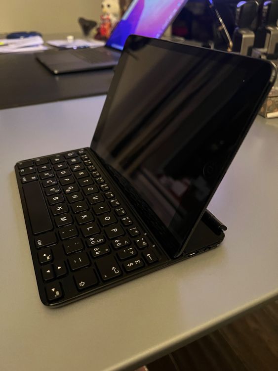 iPad Mini 16 GB (2012) mit Bluetooth Tastatur (Gebraucht) in Erlenbach ...