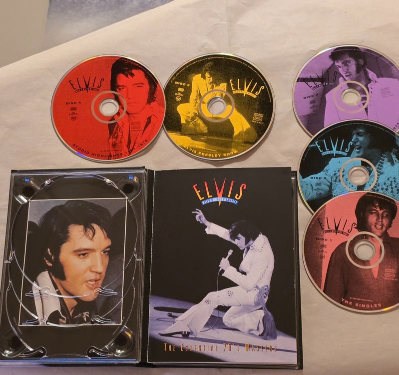 ELVIS Presley 5 CD Set wie neu, Booklet 46 S., viele Fotos (Neu (gemäss ...