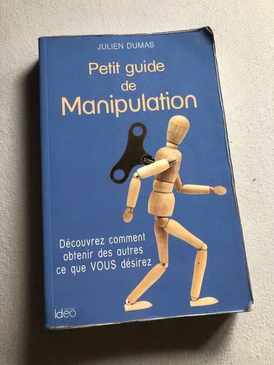 Livre par Julien Dumas - Petit Guide de Manipulation | Kaufen auf Ricardo