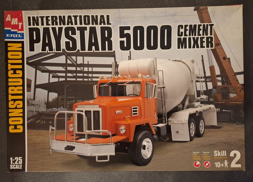 INTERNATIONAL PAYSTAR 5000 CEMENT MIXER amt 1/25 (Neu und ...