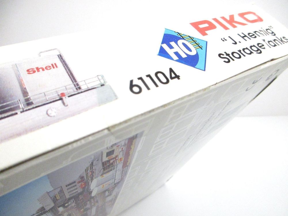 PIKO H0 61104 Tanklager "J. Hennig" (Neu und originalverpackt) in Olten ...