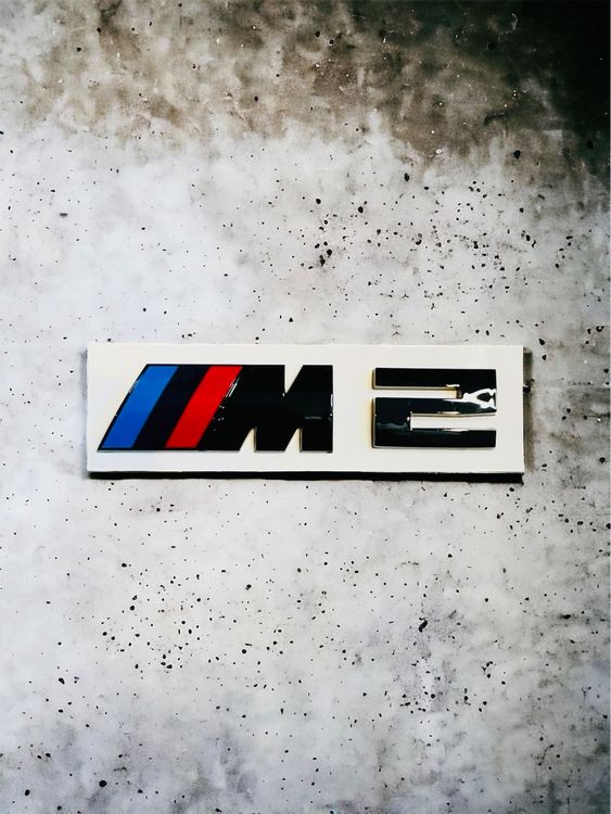 BMW M2 Emblem Logo Schriftzug NEU in Schwarz glänzend (Neu und originalverpackt) in Solothurn ...