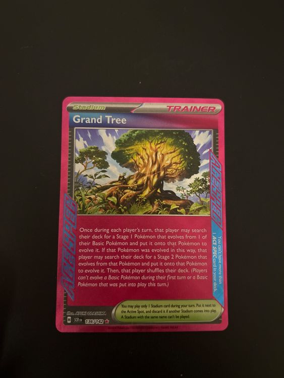 Grand Tree / SCR / 136/142 / EN ab 1.- (Gebraucht) in Schaffhausen für ...
