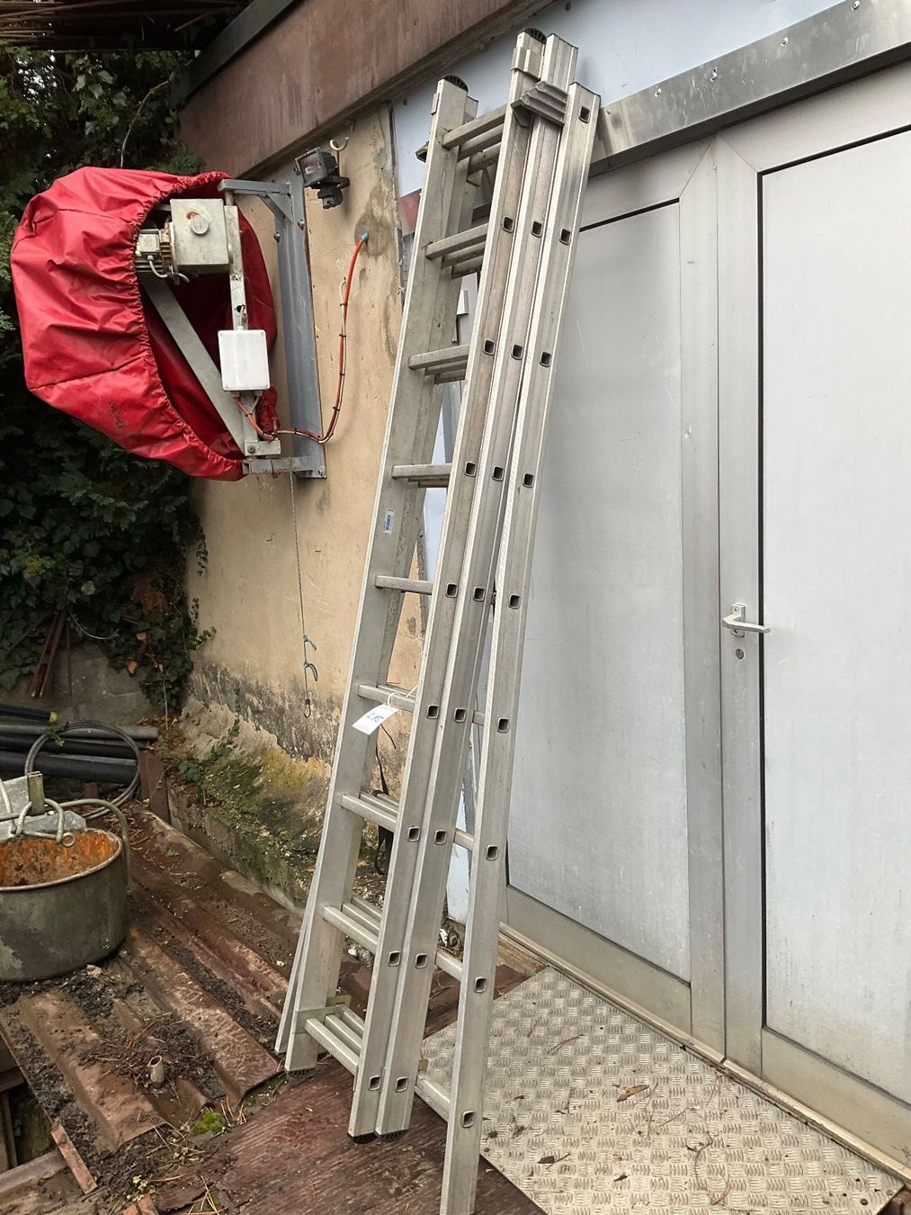 215 Christen Schub und Klappleiter 7m aus Liquidation (Gebraucht) in ...