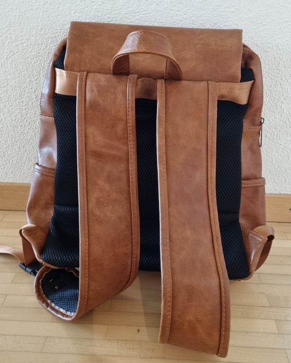 Neuer Rucksack mit viel Stauraum und Laptop-Fach! | Kaufen auf Ricardo