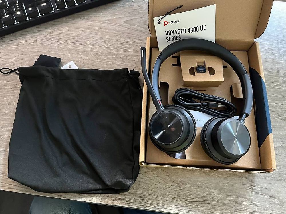Poly Headset Voyager 4300 (Aktuelle Serie, nur 1x genutzt) (Gebraucht ...