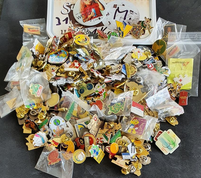 1 Kg. Pins Pin alle mit Verschluss / Nr. 31 | Kaufen auf Ricardo