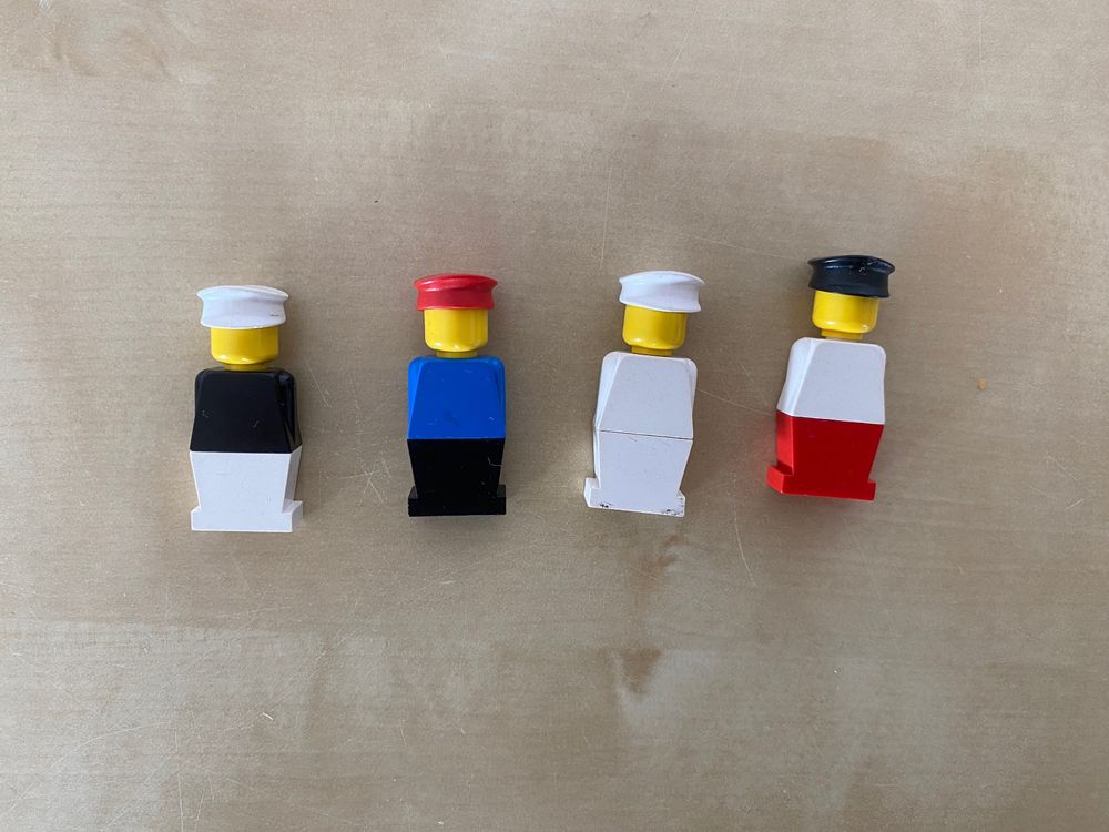 LEGO 4 minifigures LEGOLAND Old | Kaufen auf Ricardo