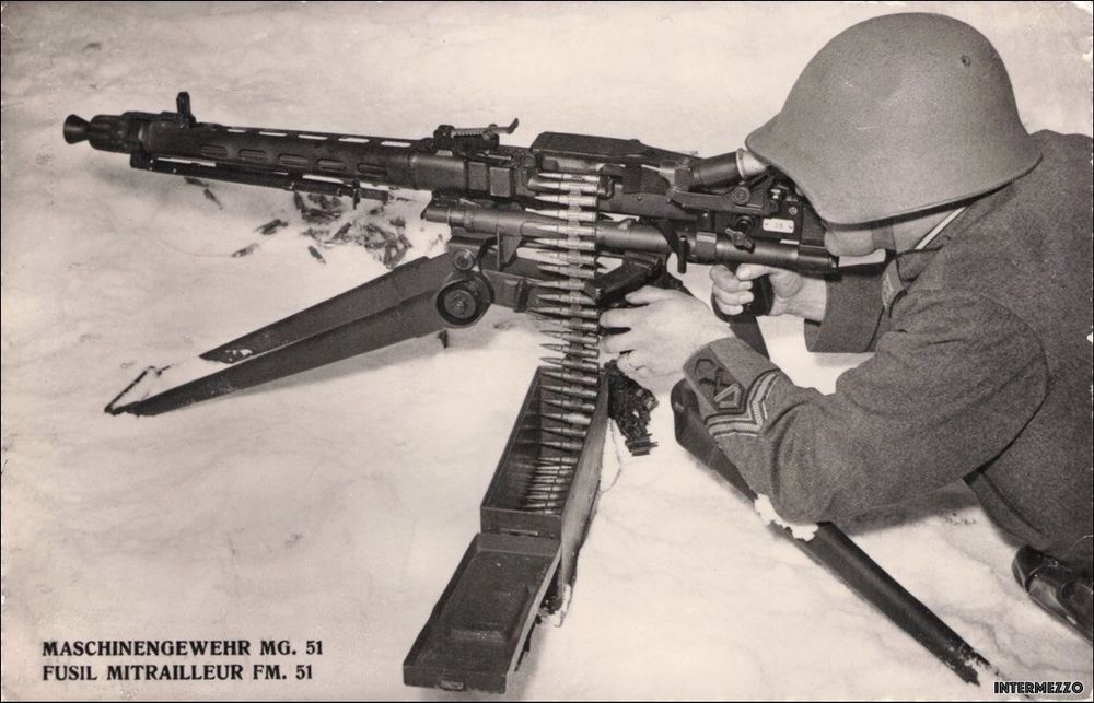 Militär // Maschinengewehr MG 51 // Gewehr Soldat (Gebraucht) in Basel ...