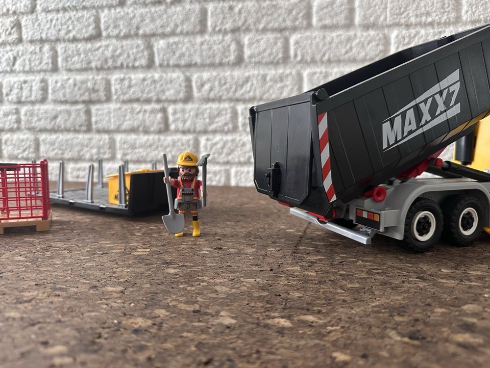 Playmobil 70444 LKW mit Wechselaufbau (Gebraucht) in Olten für CHF 25 – mit Lieferung auf ...