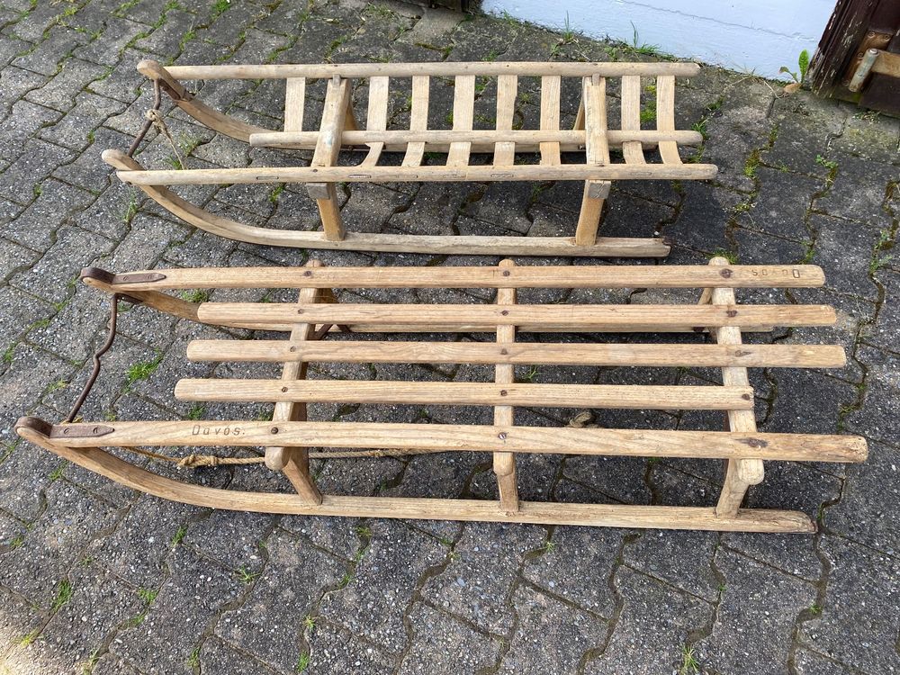2 antike Holzschlitten Davoser und Zuger Geiss (Gebraucht) in Feldbach ...