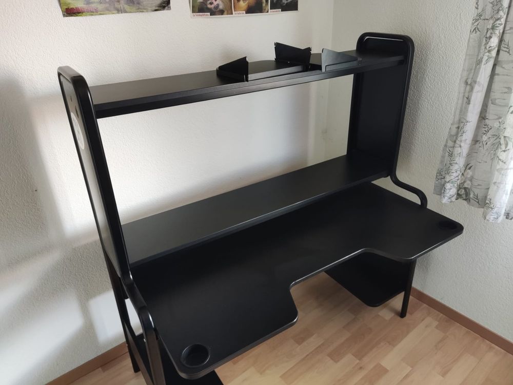 Gaming Pult Fredde von Ikea (Gebraucht) in Messen für CHF 75 – nur ...
