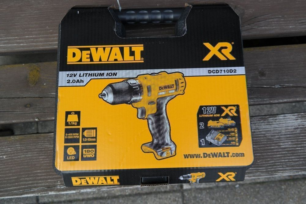 DeWalt 12V DCD710D2 Akku-Bohrschrauber | Kaufen auf Ricardo