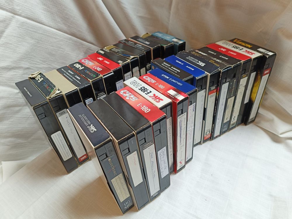 VHS Kassetten (Gebraucht) in Oberhofen am thunersee für CHF 0.1 – mit Lieferung auf Ricardo kaufen