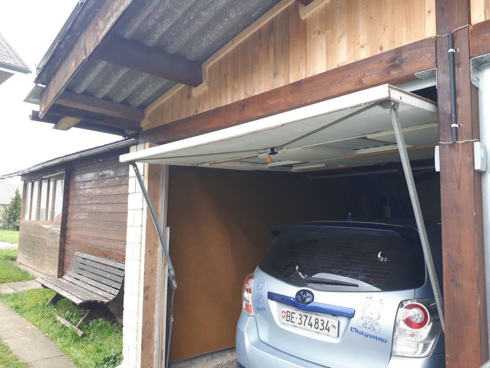 Garagen tor von Hörmann (Gebraucht) in Röthenbach Hbsee für CHF 11 ...