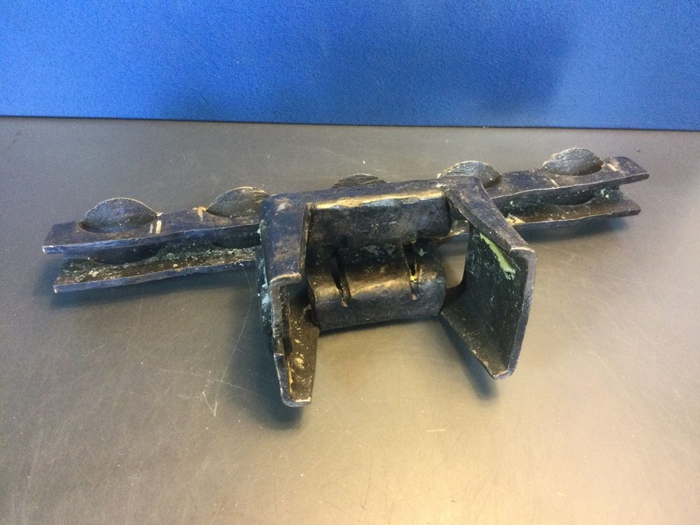 Gebrauchter Kunstvoll geschmiedeter Eisen Kerzenständer (Gebraucht) in ...