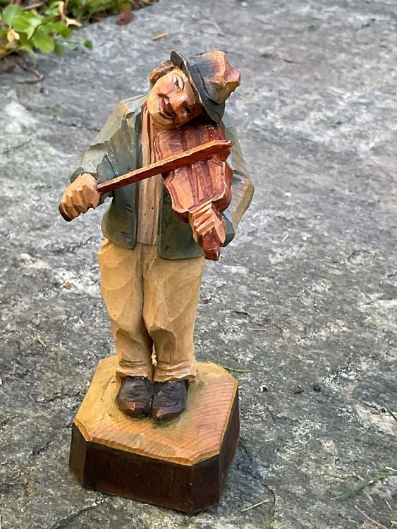 Brienz Figur Geiger Handarbeit Holz retro geschnitzt (Gebraucht) in ...