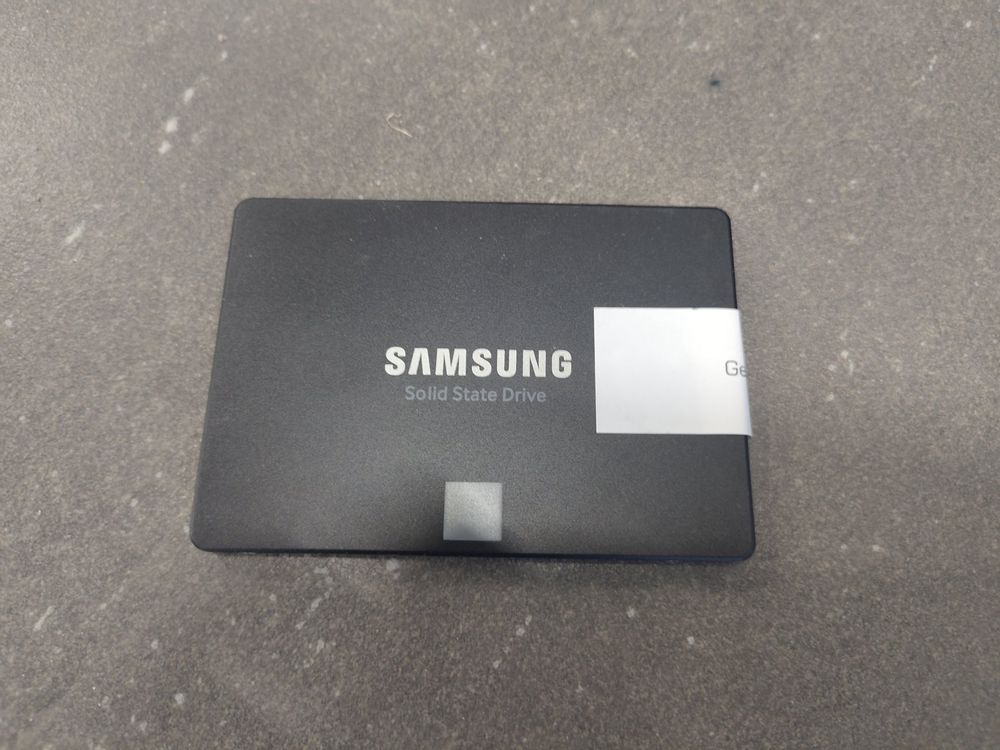 Samsung V-NAND SSD 860 EVO 500GB ***PORTOFREI*** (Gebraucht) in ...