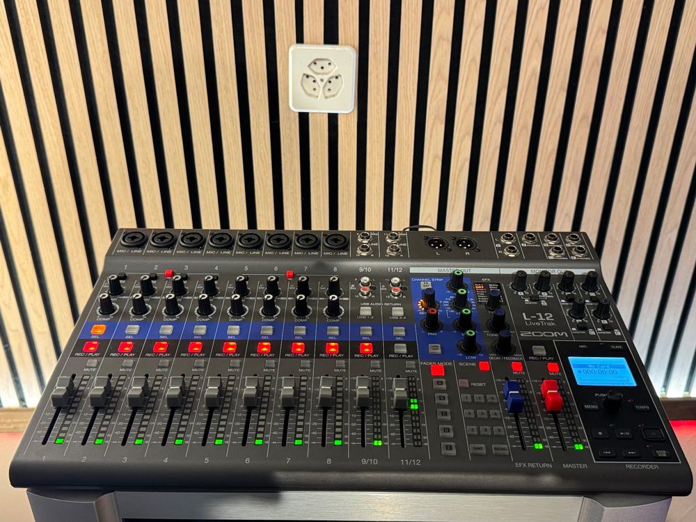Zoom LiveTrak L-12 Digital Mixer/Recorder - Top Zustand! (Gebraucht) in ...