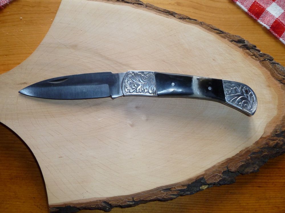 neues Taschenmesser (Neu und originalverpackt) in St. Niklaus VS für CHF 19 – mit Lieferung auf ...