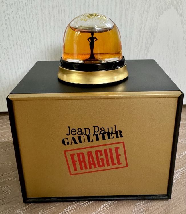 Fragile -Jean Paul Gaultier 5 ml EDP Schneekugel mit Box (Gebraucht) in ...