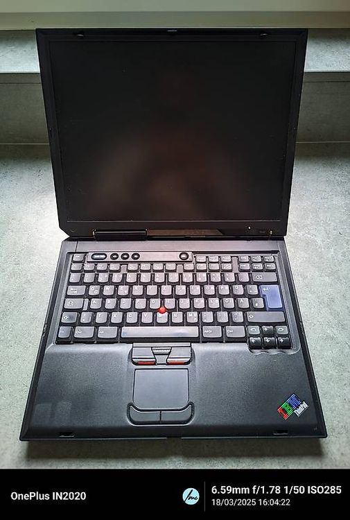 Thinkpad R40 Defekt, Netzteil intakt (Defekt) in Montagnola für CHF 1 – mit Lieferung auf ...