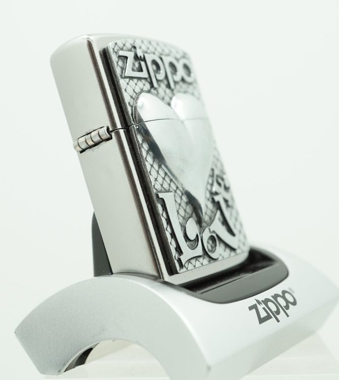 ZIPPO® LOVE HEART - HEAVY - 3D- 2016 - UNGEZUENDET | Kaufen auf Ricardo