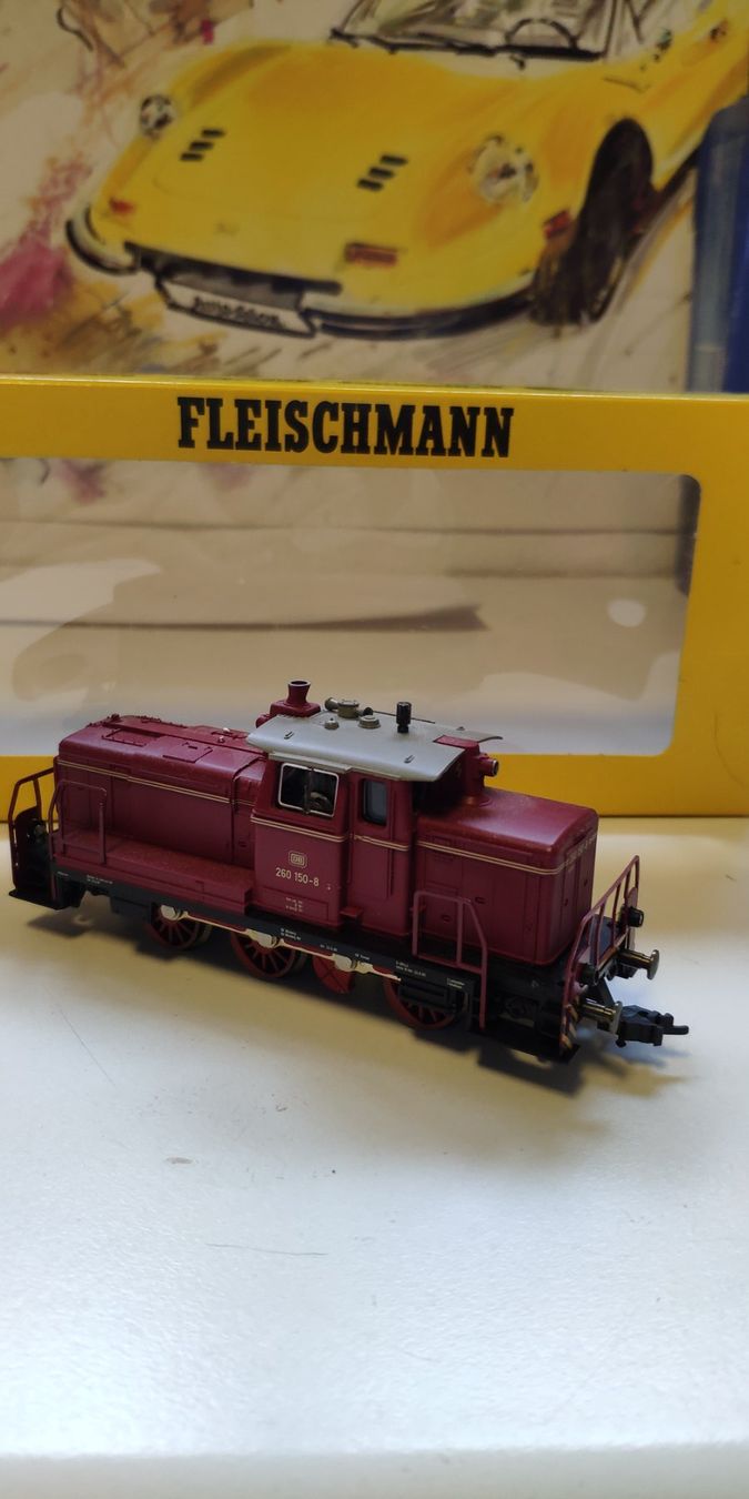 Fleischmann HO Lok 2600150-8 rot (Gebraucht) in Schaffhausen für CHF 90 ...