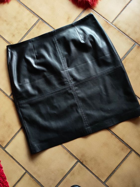 Jupe Kunstleder Gr. 44 (Gebraucht) in Geroldswil für CHF 50 – mit ...