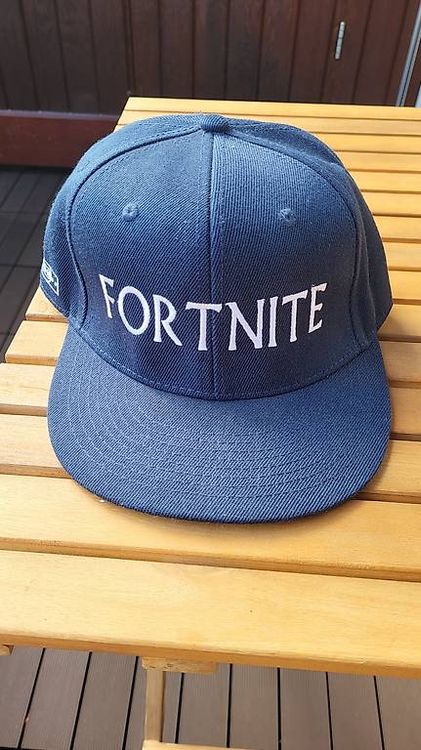 Fortnite Snapback Cap, blau, neuwertig! Must-Have! (Gebraucht) in Watt ...