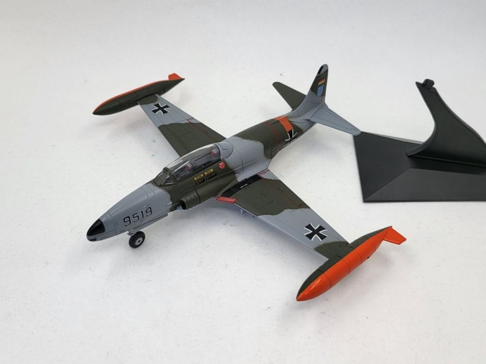 Lockheed T-33A Shooting Star, 1/72, Falcon models (Gebraucht) in Lyss ...