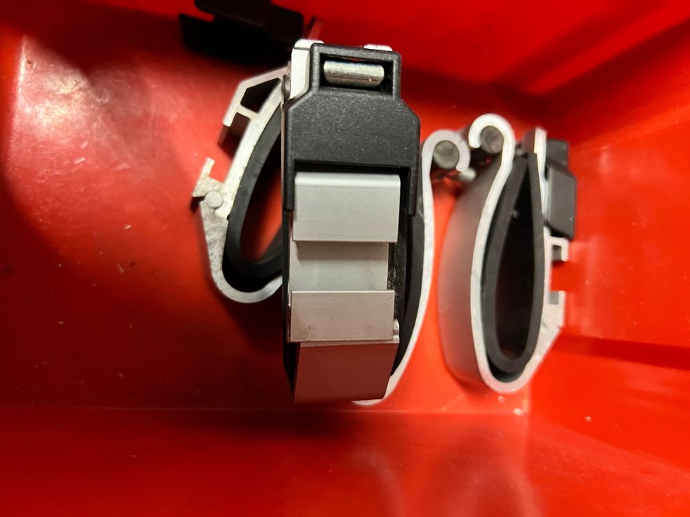 Nissan Pathfinder / Navara Dachträger Halterung für Thule….. | Kaufen ...