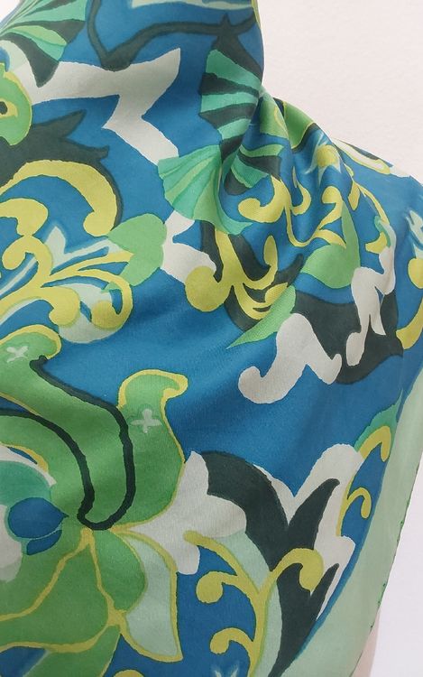 Seidenfoulard quadratisch (Gebraucht) in Köniz für CHF 23 – mit ...