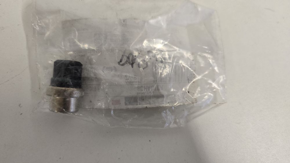 Vw Golf G40 Kühlmittelsensor (Neu und originalverpackt) in Tuggen für ...