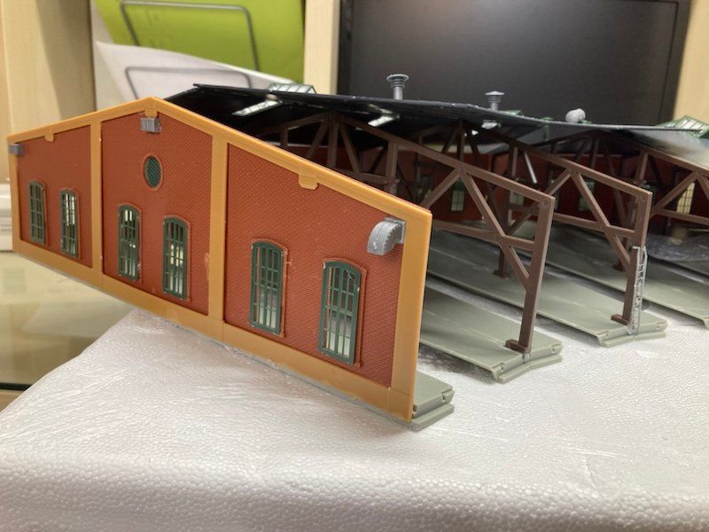 Faller H0 120281Ringlokschuppen 12 Grad montiert | Kaufen auf Ricardo