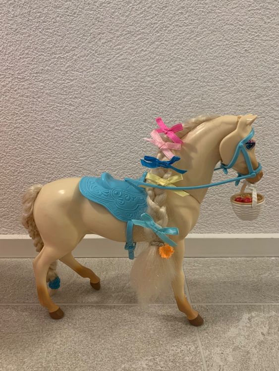 Barbie Pferdestall & Pferd "Leckermaul" aus den 90er (Gebraucht) in ...