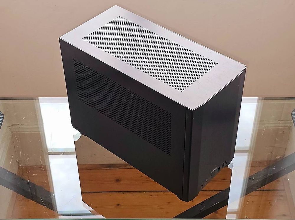 NCase M1 Mini-ITX SFF Computer Case ungebraucht | Kaufen auf Ricardo