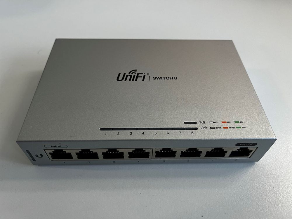 UniFi Switch US-8 (Gebraucht) in Oberwil / Dägerlen für CHF 25 – mit ...
