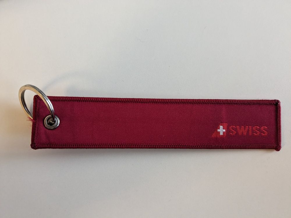 SWISS Airline Keychain "Remove Before Flight" (Neu und originalverpackt ...