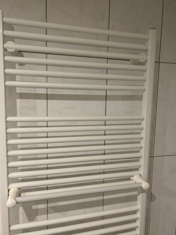 Badezimmer Heizkörper Radiator (Gebraucht) in Rehetobel für CHF 80 – nur Abholung auf Ricardo kaufen