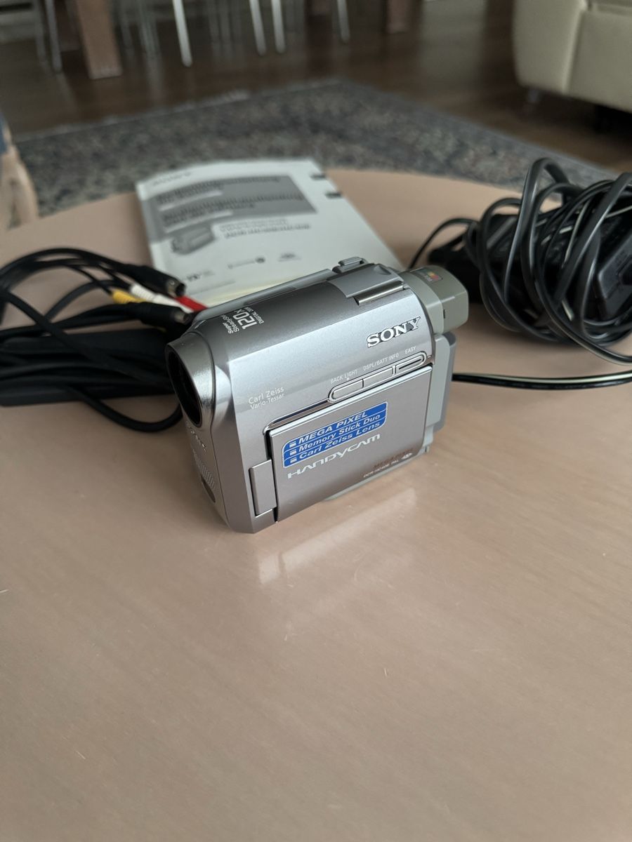 Sony Handycam DCR-HC40E PAL Camcorder, Top Zustand! (Gebraucht) in ...