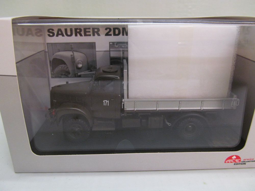 SAURER 2DM MILITÄR 4X4 KIPPER 1:43 (Neuf avec emballage d'origine) à ...