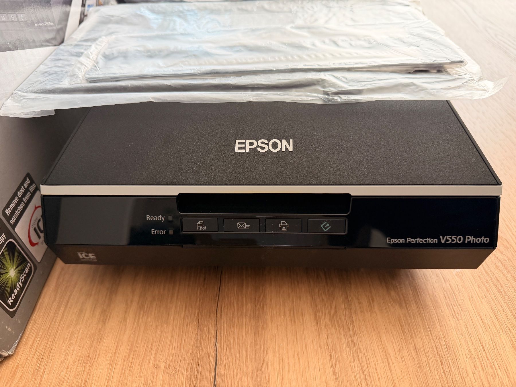 EPSON Perfection V550 Photo / Top Negativ Scanner (Gebraucht) in ...