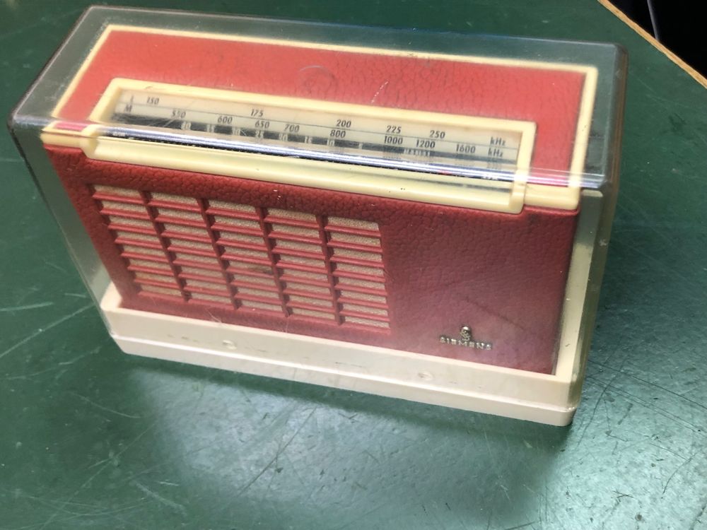 Siemens RT-10 Radio- schöner 60er Jahre Radio. (Defekt) in Oftringen ...