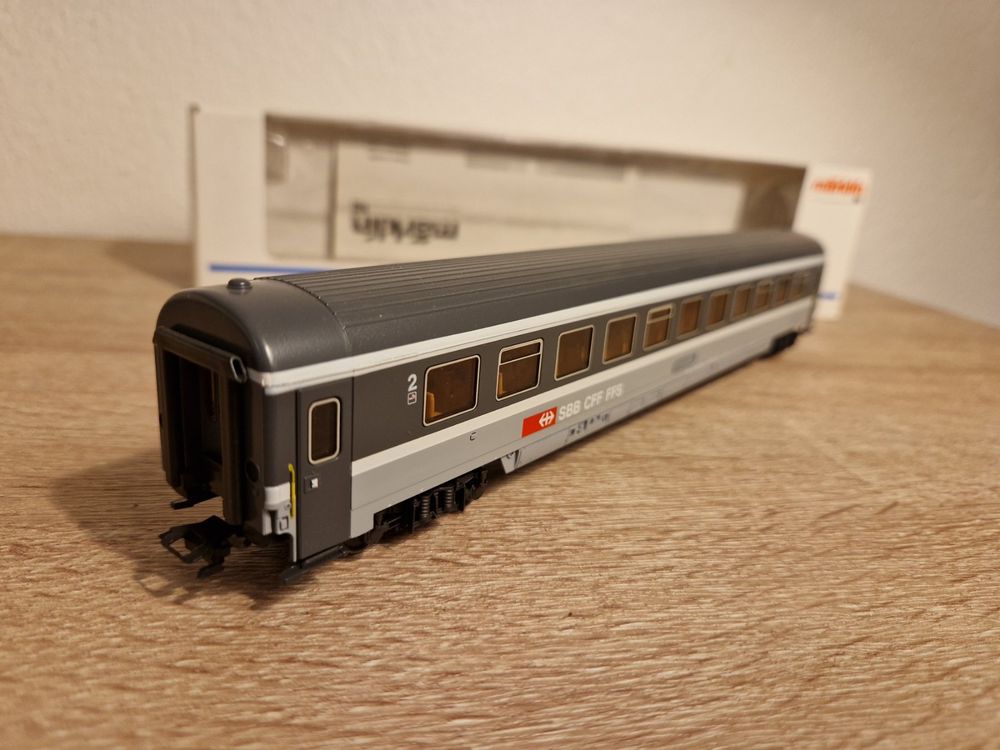 Märklin 4366 Schnellzugwagen Euro City SBB 2.Kl H0 OVP NEU (Neu und originalverpackt) in St ...