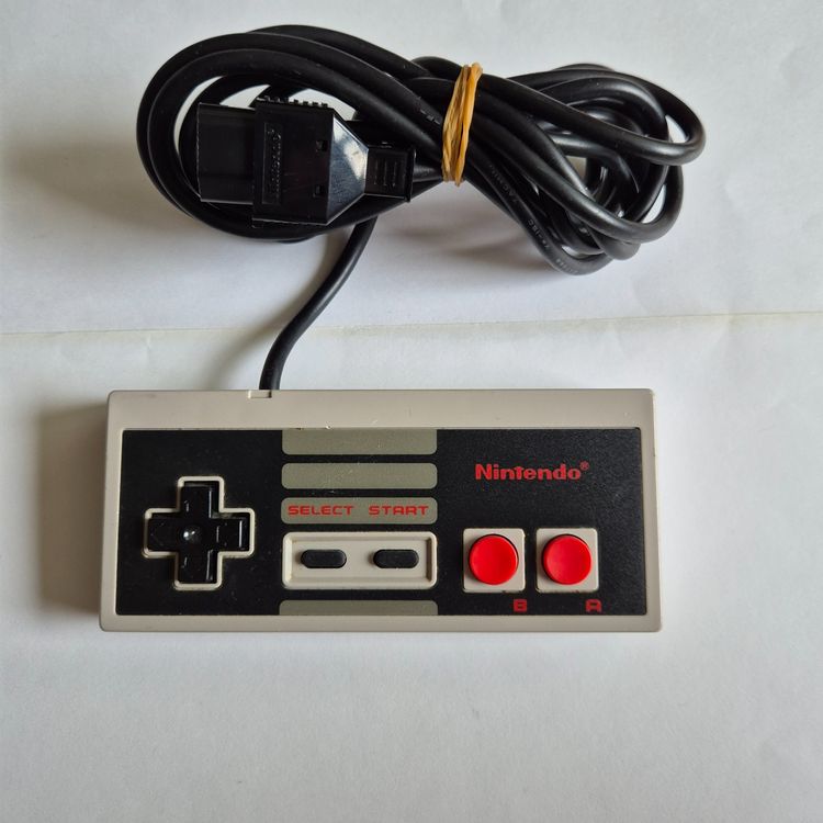 Original NES Controller (Gebraucht) in Zürich für CHF 18.95 – mit Lieferung auf Ricardo kaufen
