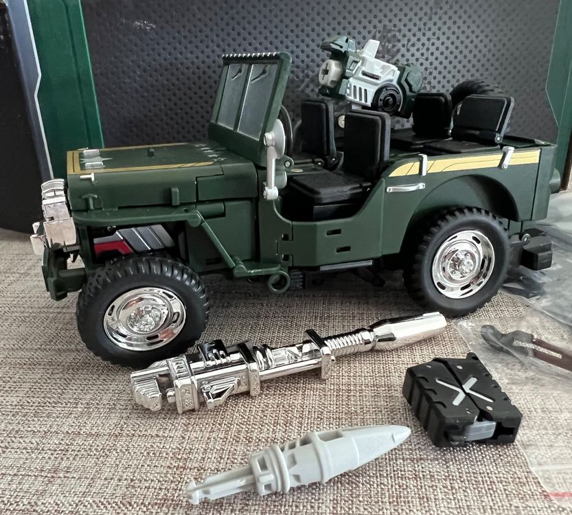 Transformers TFC Toys Detective Hound Transformer (Gebraucht) in ...