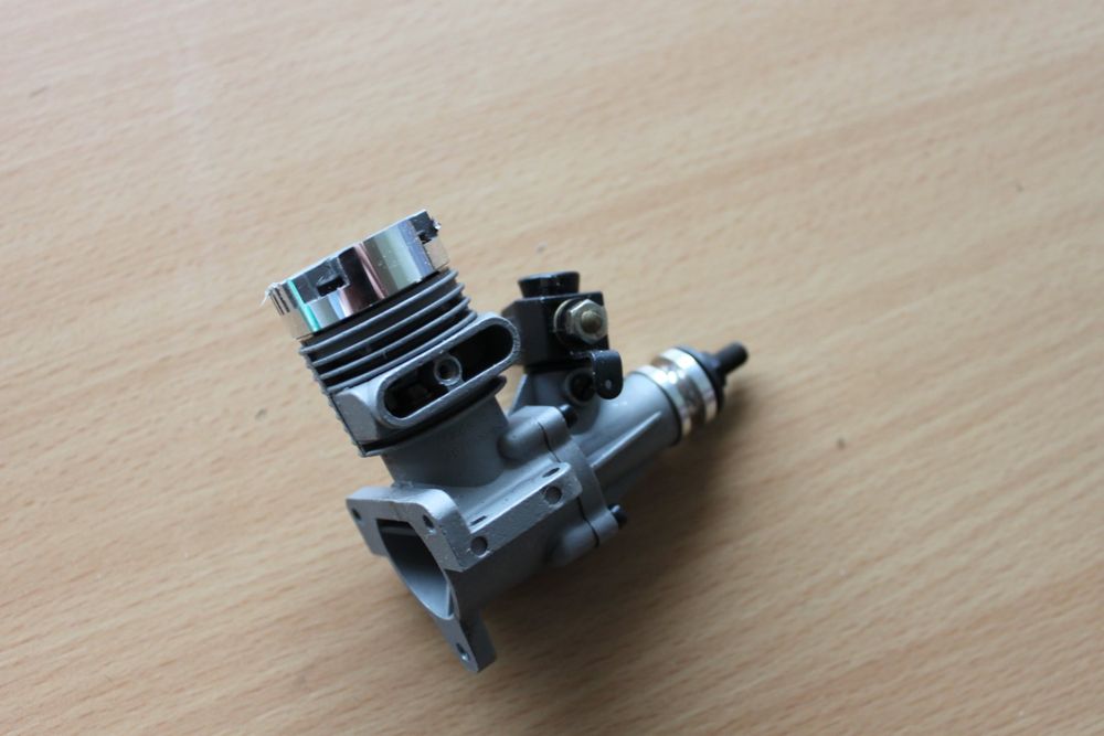 Modelmotor Graupner HB 15 mit Schalldämpfer No. 1524 (Neuf (Voir description)) à Grosswangen ...